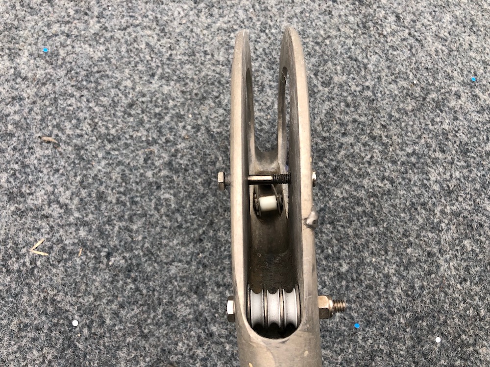 Prindle 16: Prindle rudder casting + tillerarm starboard WELDED